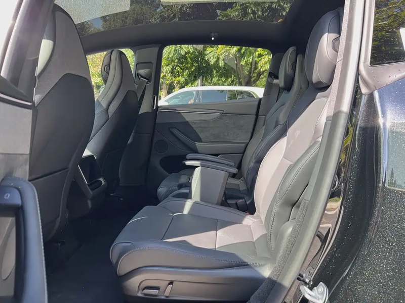 Tesla Model Y 2025 Electric Long Range All-Wheel Drive Китай